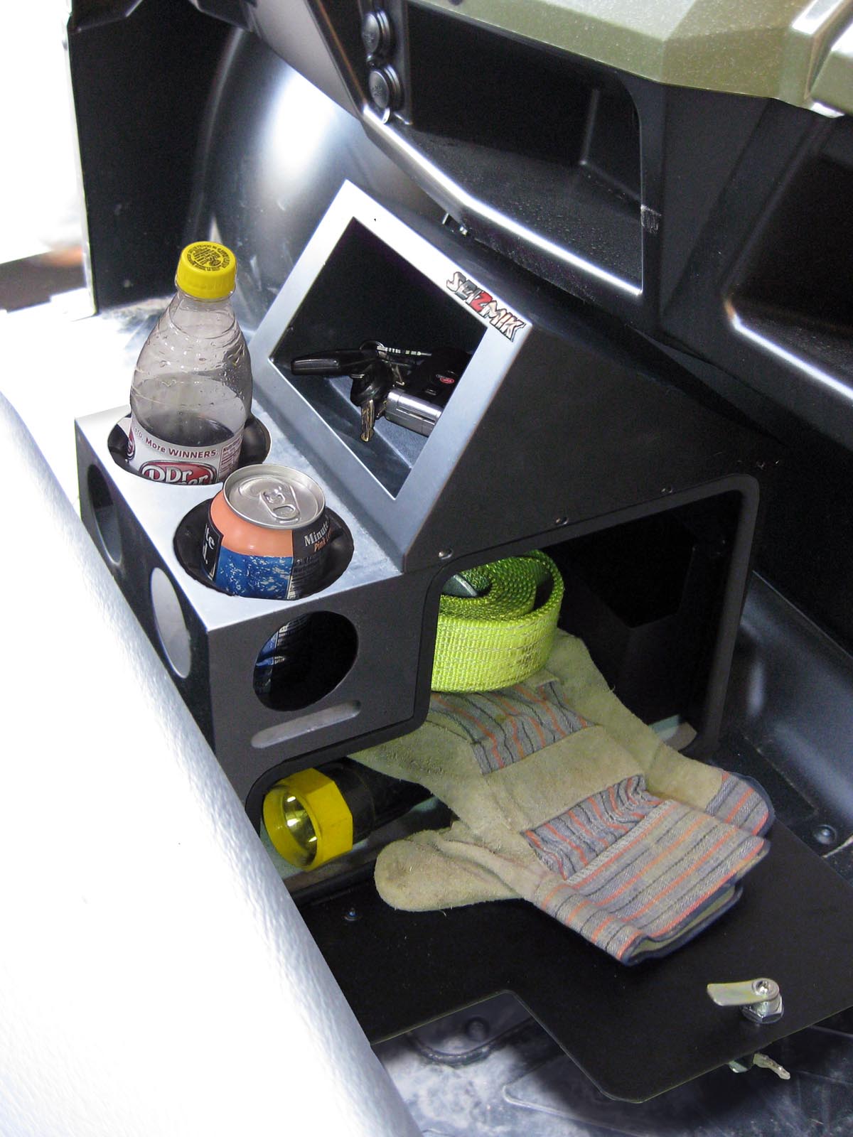 SEIZMIK Announces New Cupholder/Storage Locker - Introductory 40% to 50 ...