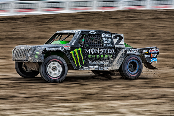 Casey Currie Challenges at the Front of the Field a LOORS Rounds 7 & 8 ...